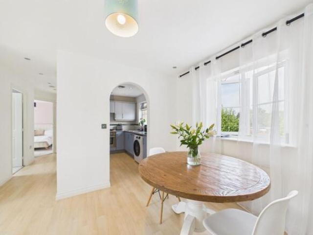 2 bedroom maisonette for sale in Kempley Close, Cheltenham, GL52