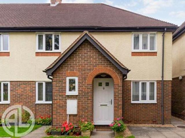 2 Bedroom Maisonette For Sale In Letchworth