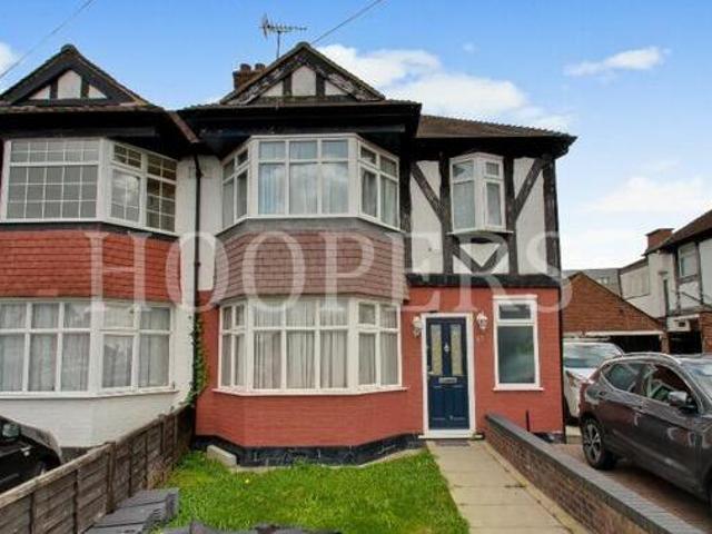 2 Bedroom Maisonette For Sale In London