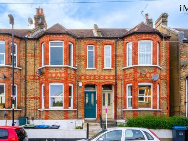 2 Bedroom Maisonette For Sale In London