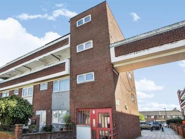2 Bedroom Maisonette For Sale In London