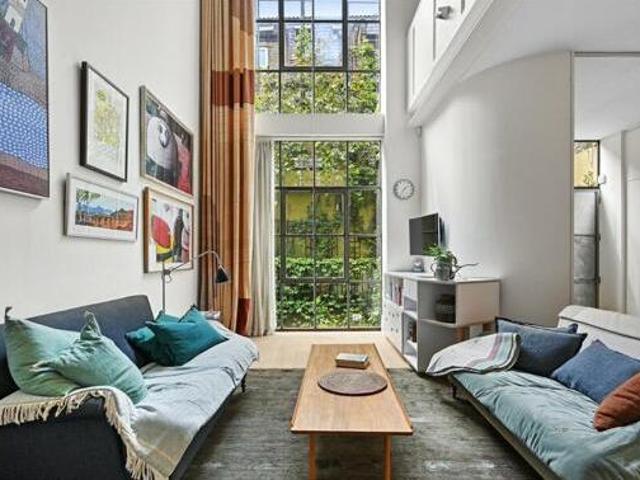 2 Bedroom Maisonette For Sale In London
