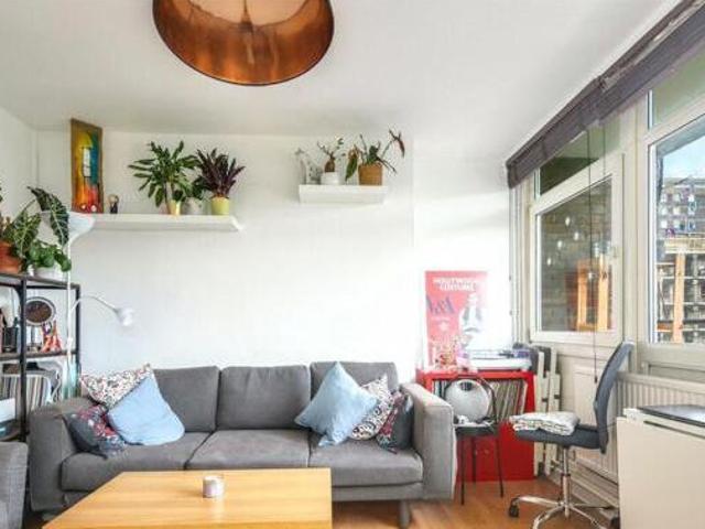 2 Bedroom Maisonette For Sale In London