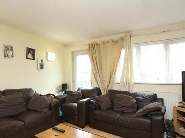 2 Bedroom Maisonette For Sale In London