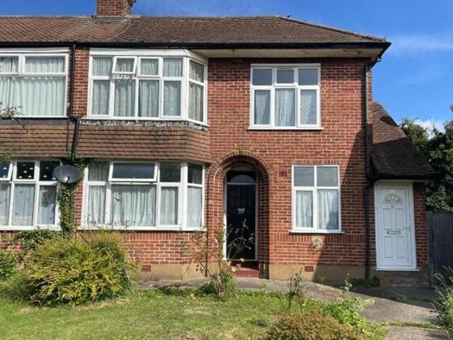 2 Bedroom Maisonette For Sale In London