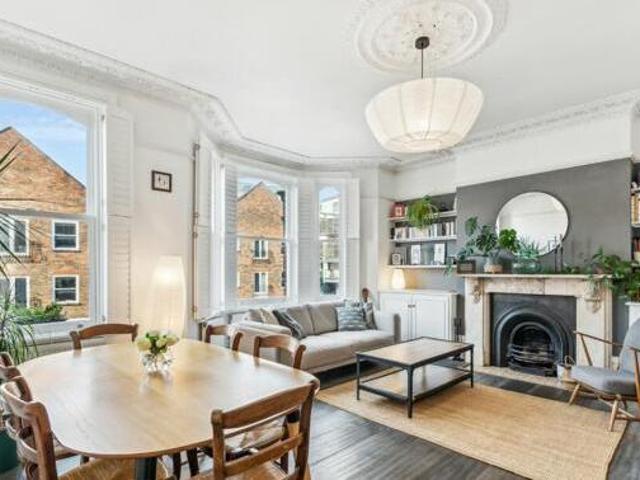 2 Bedroom Maisonette For Sale In London