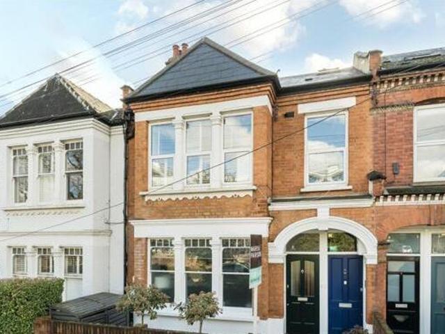 2 Bedroom Maisonette For Sale In London