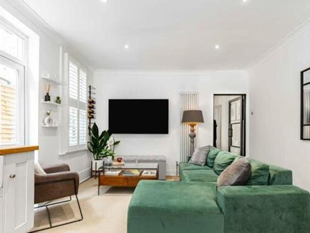 2 Bedroom Maisonette For Sale In London