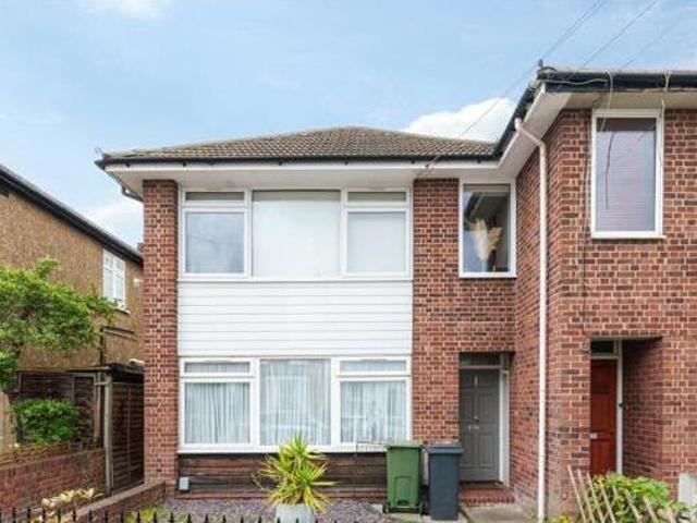 2 Bedroom Maisonette For Sale In London