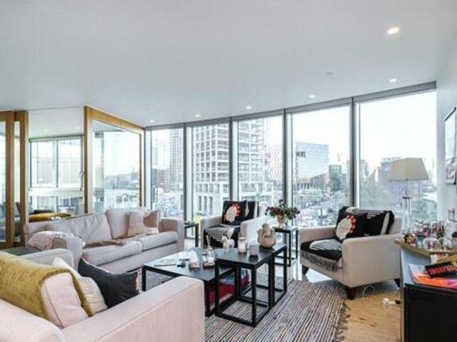 2 Bedroom Maisonette For Sale In London