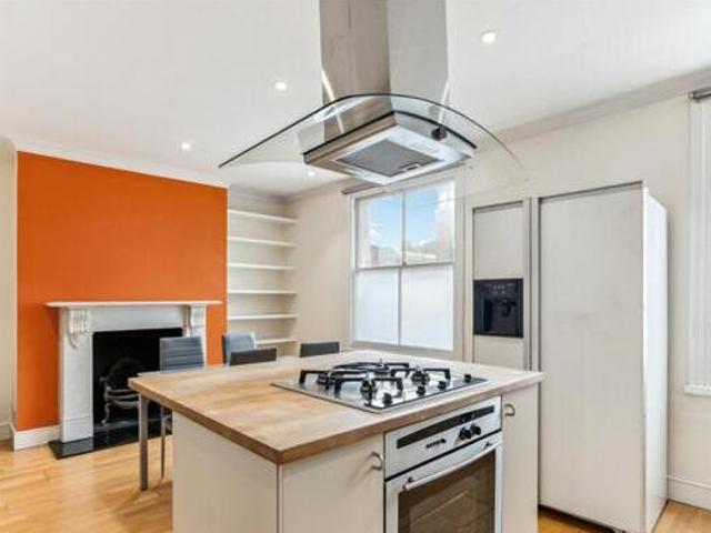 2 Bedroom Maisonette For Sale In London
