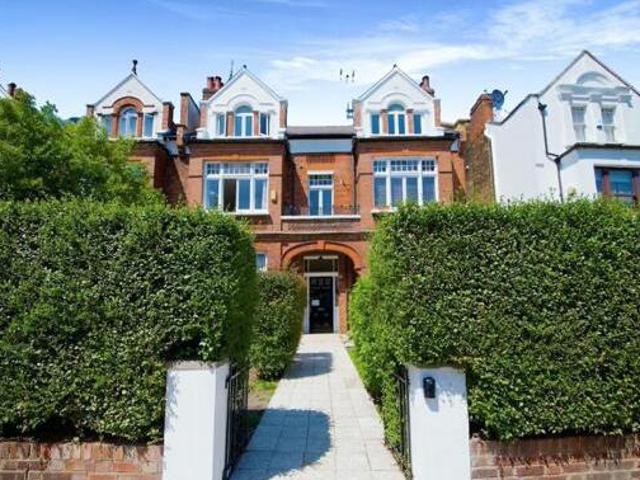 2 Bedroom Maisonette For Sale In London