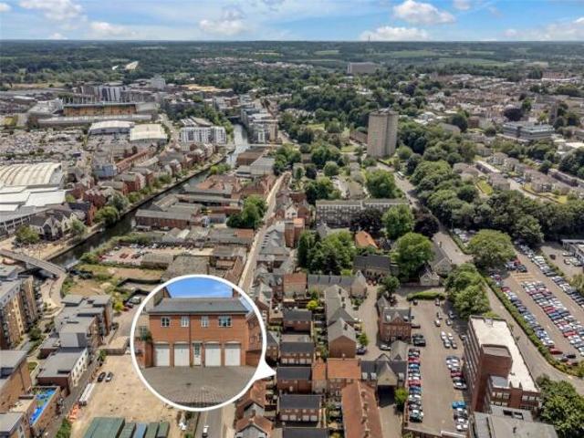 2 bedroom maisonette for sale in Maltsters Yard, Norwich, Norfolk, NR1