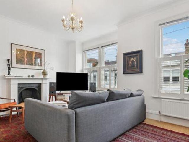 2 Bedroom Maisonette For Sale In Munster Village