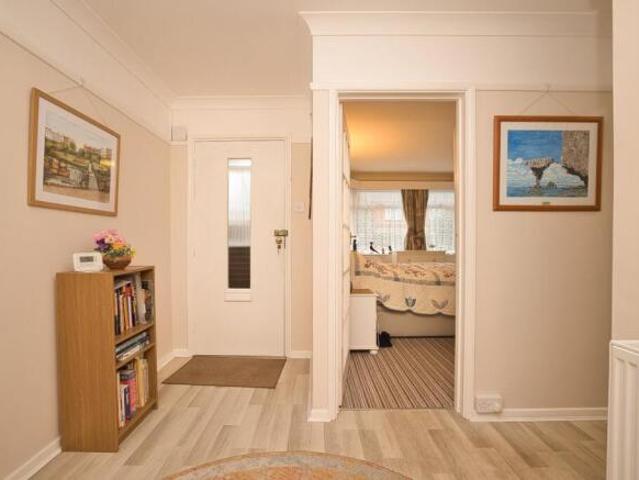 2 bedroom maisonette for sale in Napleton Road, Ramsgate, Kent, CT11