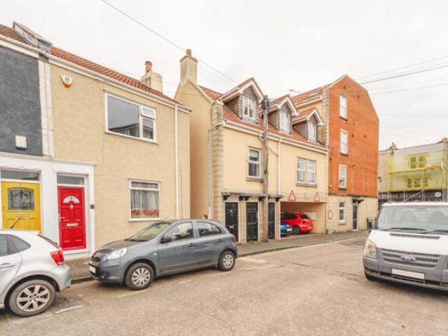2 bedroom maisonette for sale in North Street, Bedminster, BS3