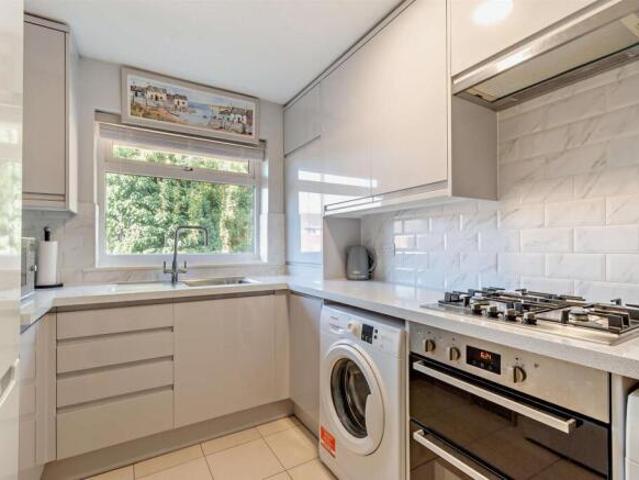 2 bedroom maisonette for sale in Northfleet Close, Maidstone, ME14