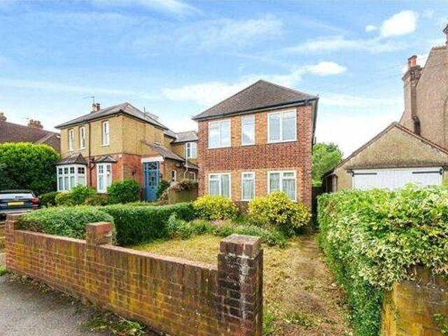 2 Bedroom Maisonette For Sale In Northwood