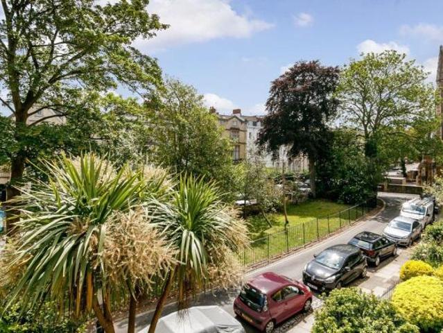 2 bedroom maisonette for sale in Oakfield Road | Clifton, BS8