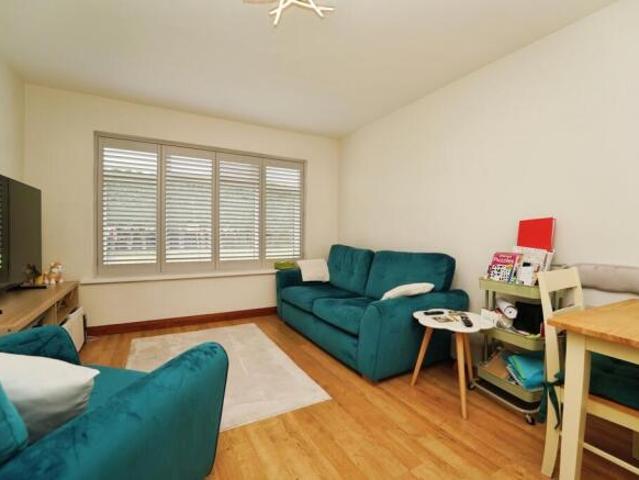 2 bedroom maisonette for sale in Painswick Road, Matson, Gloucester, Gloucestershire, GL4