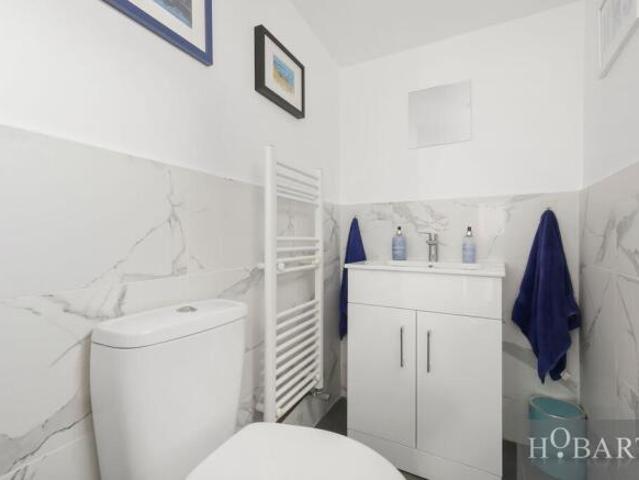 2 bedroom maisonette for sale in Palmerston Road, Bowes Park, N22