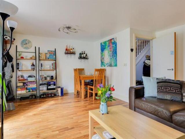 2 bedroom maisonette for sale in Pepys Court, Cambridge, CB4