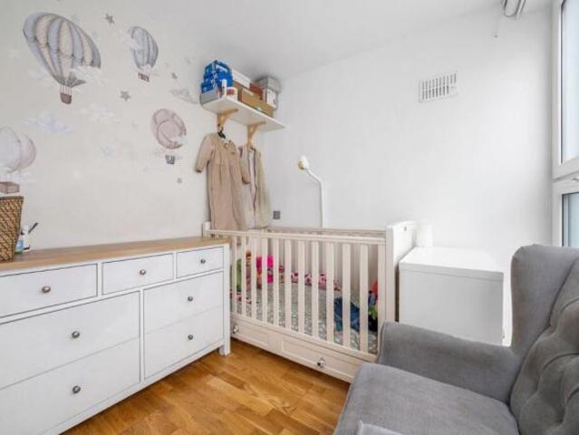 2 bedroom maisonette for sale in Prescott Place, SW4