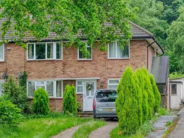 2 bedroom maisonette for sale in Salters Lane, Batchley, Reddi.