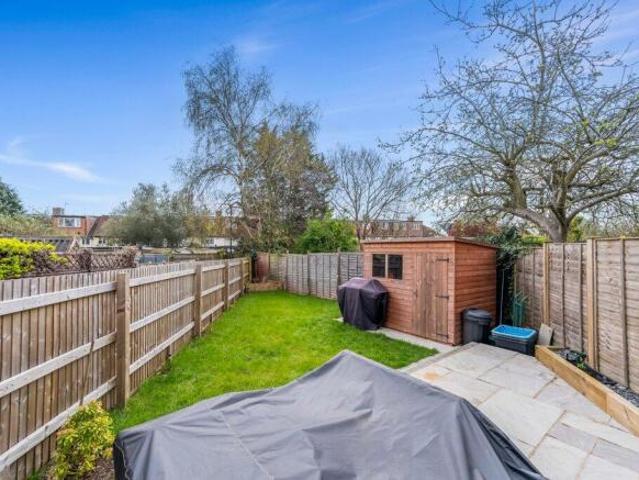 2 bedroom maisonette for sale in Selkirk Road, Twickenham, TW2 6PT, TW2