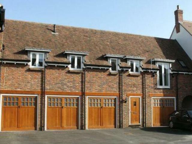 2 Bedroom Maisonette For Sale In Shillingstone