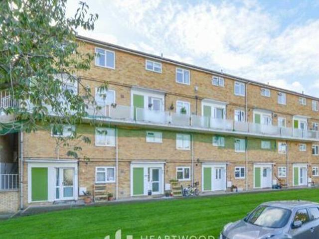 2 Bedroom Maisonette For Sale In St. Albans