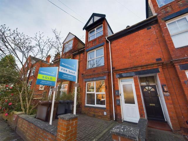 2 bedroom maisonette for sale in St. Catherines Grove, Lincoln, LN5
