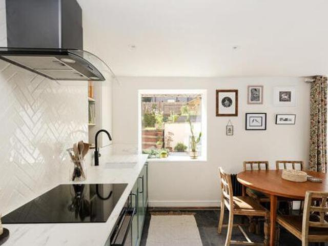 2 Bedroom Maisonette For Sale In St Paul´s