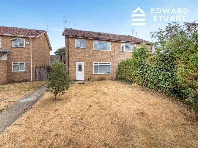 2 bedroom maisonette for sale in Star Mews, Peterborough, Cambridgeshire, PE1