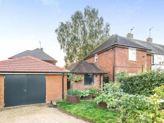 2 Bedroom Maisonette For Sale In Surrey