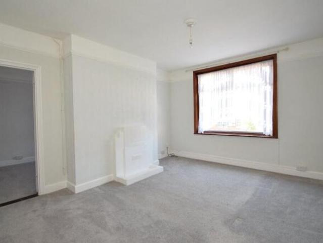 2 bedroom maisonette for rent in 369a Luton Road, Chatham, ME4