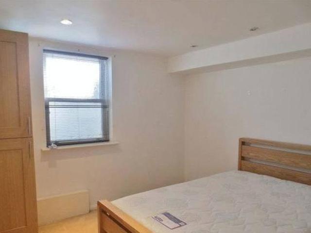 2 bedroom maisonette for rent in Terminus Road Brighton BN1