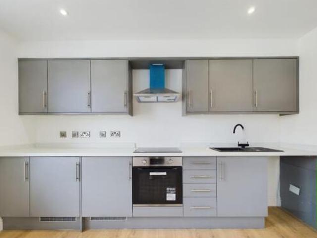 2 bedroom maisonette for rent in Teville Road, Worthing, BN11