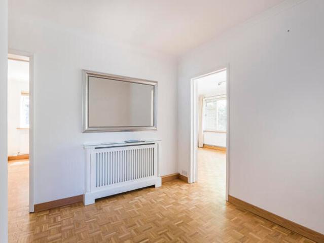 2 bedroom maisonette for rent in The Barons, Twickenham, TW1