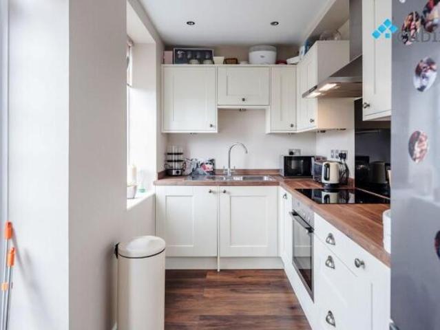 2 bedroom maisonette for rent in Timbrell Place, London, SE16