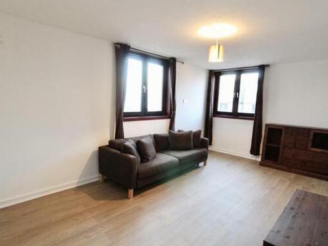 2 Bedroom Maisonette For Rent In Top Floor