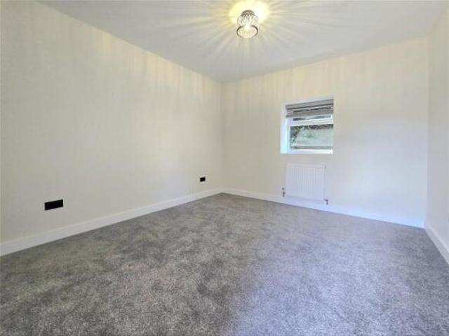 2 bedroom maisonette for rent in Victoria Road, Sevenoaks, Kent, TN13