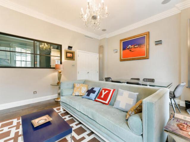 2 bedroom maisonette for rent in Walton Street, SW3
