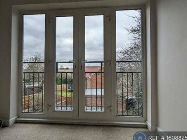 2 bedroom maisonette for rent in Wensley Road Woodthorpe Nottingham NG5