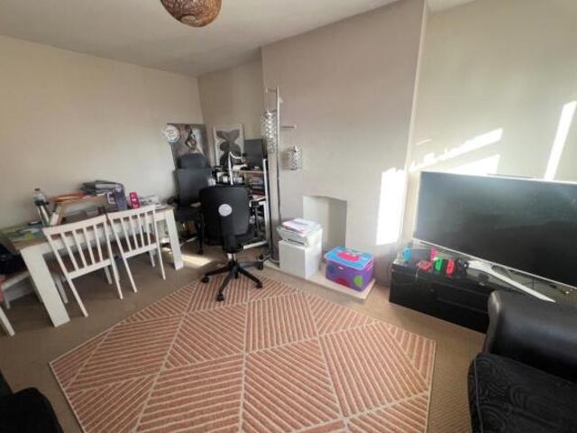 2 bedroom maisonette for rent in Whithedwood Avenue, Upper Shirley, SO15