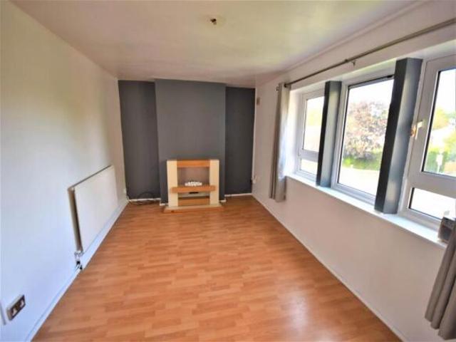 2 bedroom maisonette for rent in Woodfield House, Kingsway, Newton, CH2