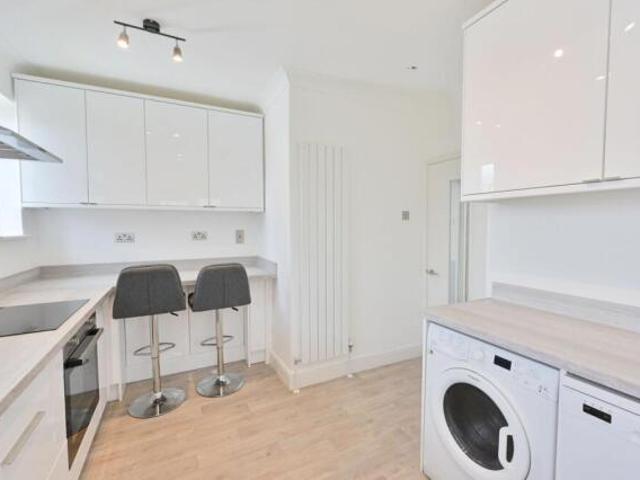 2 bedroom maisonette for rent in Ashbourne Avenue, South Harrow, HA2