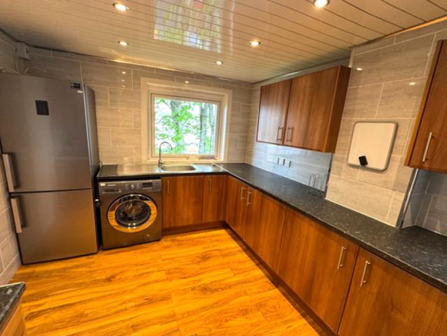 2 bedroom maisonette for rent in Ardessie Place, Glasgow, G20