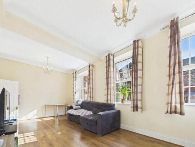 2 bedroom maisonette for rent in Artillery Mews, Tilehurst Road, Reading, Berkshire, RG30