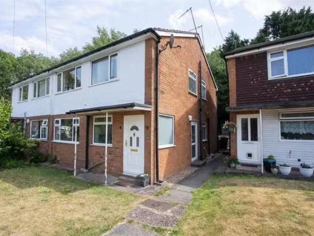 2 bedroom maisonette for rent in Atherstone Close, Shirley, So.